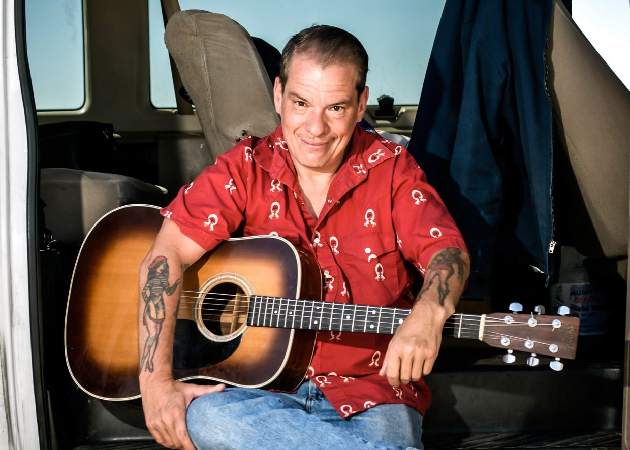 3x3: Wayne Hancock on Steel Guitars, Thunderstorms, and Toking while ...