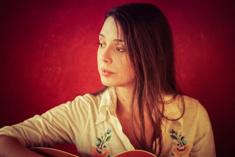 WATCH: Kristina Murray, 'How Tall the Glass' - The Bluegrass Situation