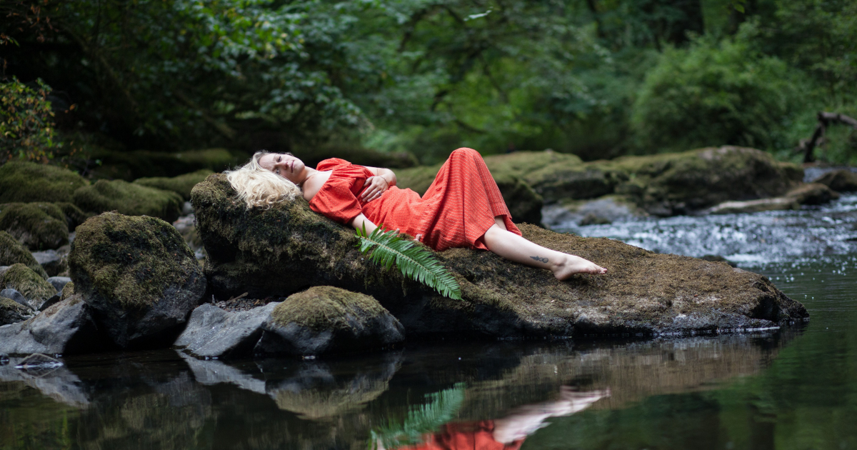 LISTEN: Raina Rose, "One One Thousand" - The Bluegrass Situation