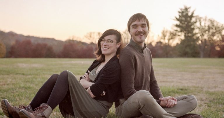 WATCH: Saro Lynch-Thomason & Sam Gleaves, "1920" - The Bluegrass Situation