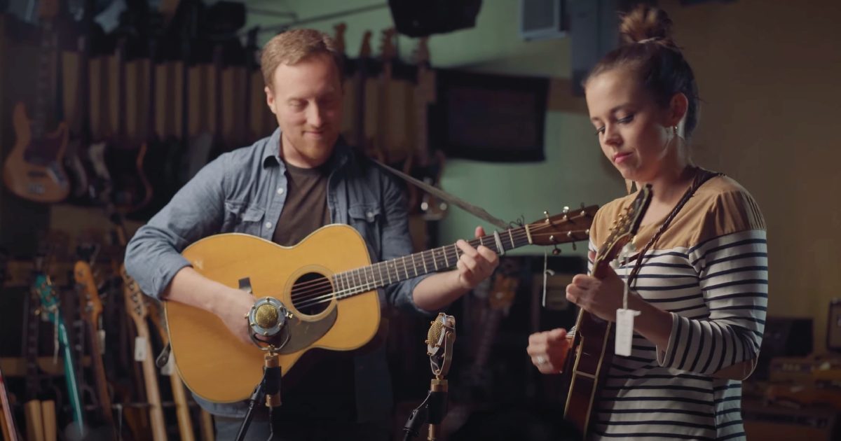 Sierra Hull and Justin Moses Conquer "Windy Hill" at Carter Vintage ...