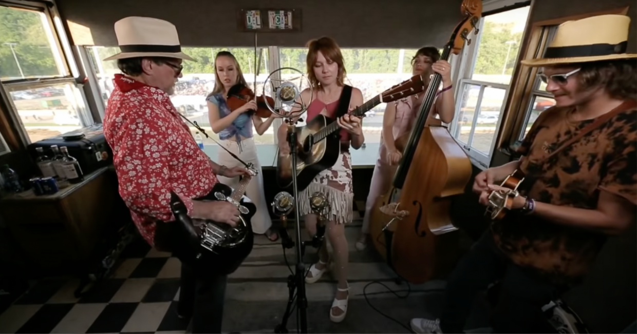 WATCH: Molly Tuttle & Golden Highway, Jerry Douglas Reunite at DelFest ...