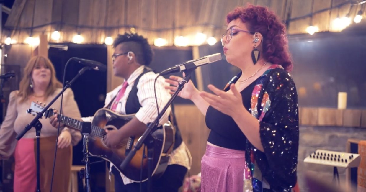 WATCH: Melody Walker, Crys Matthews & Heather Mae, "Room" - The ...