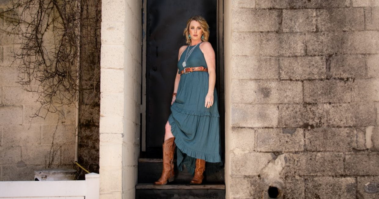LISTEN: Amanda Cook, "New Star" - The Bluegrass Situation